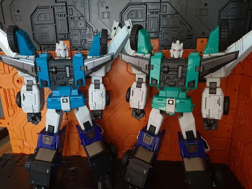 DX9 Toys D-10 D10 Hanzo (Sixshot) (Blue Chest) 27 cm / 10.5" – TFSAFARI